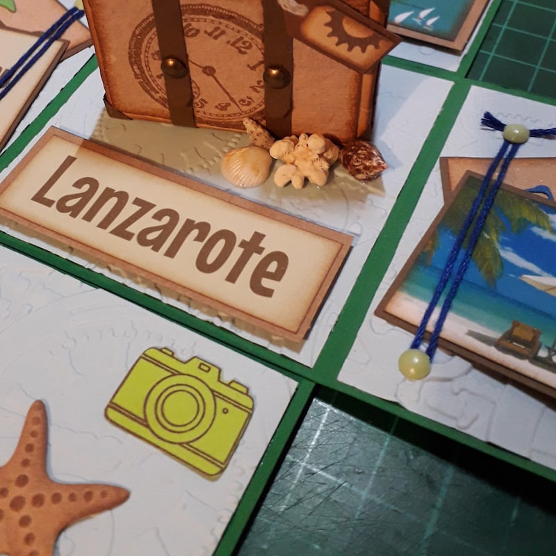 Surprise Exploding Gift Boxes - 60+ Gift Ideas for 2025