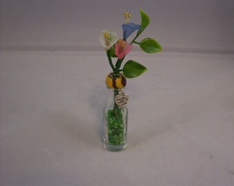 Vase Pin - Etsy