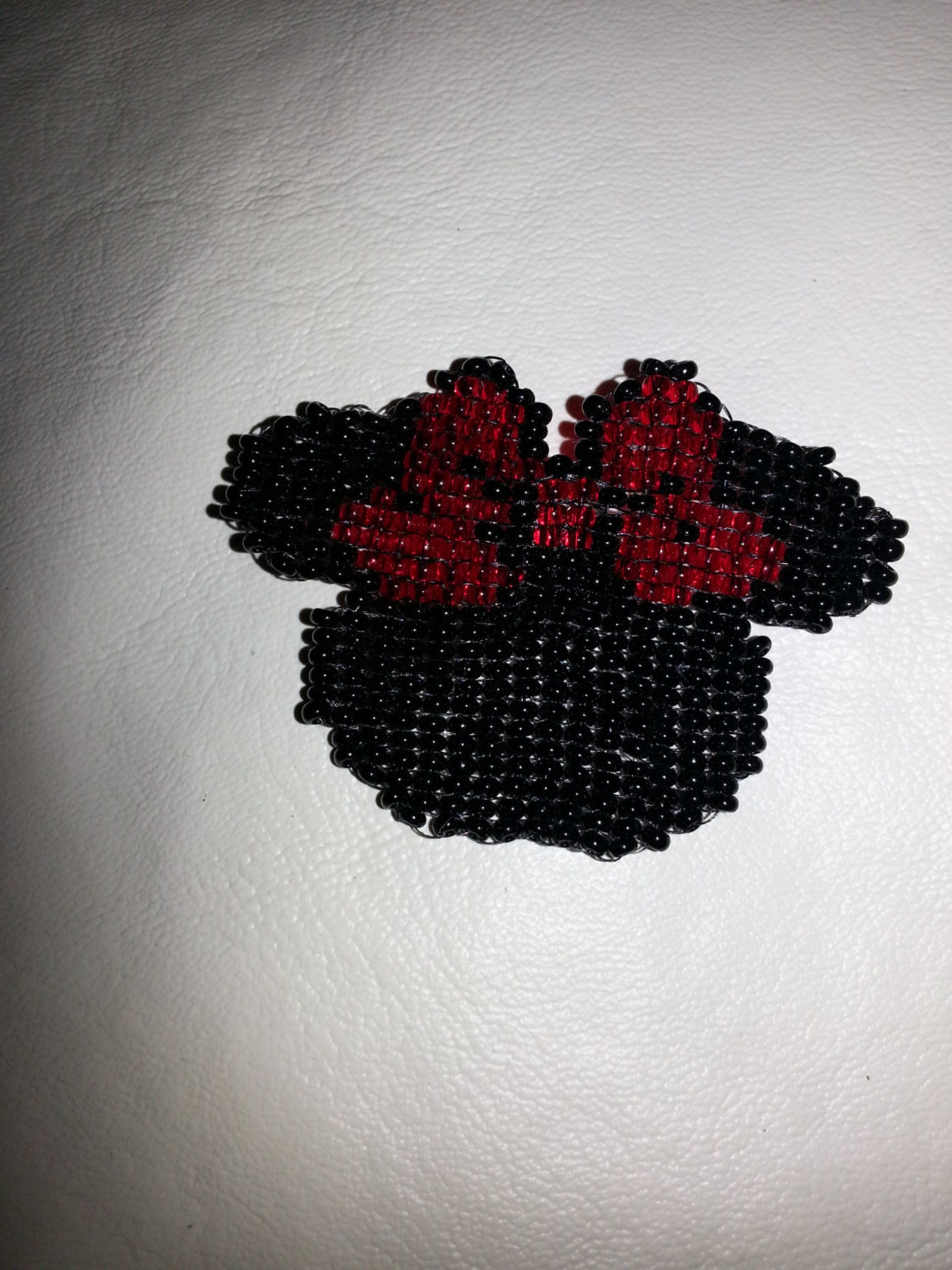Handmade Beaded Minnie Mouse Pin - Etsy