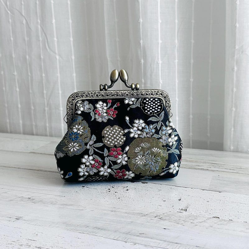 Kiss Clasp Money Purse - Etsy