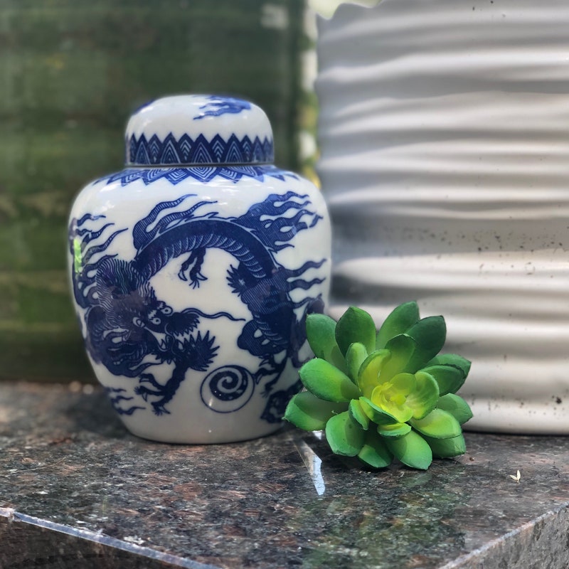 Small Japanese Ginger Jar - Etsy