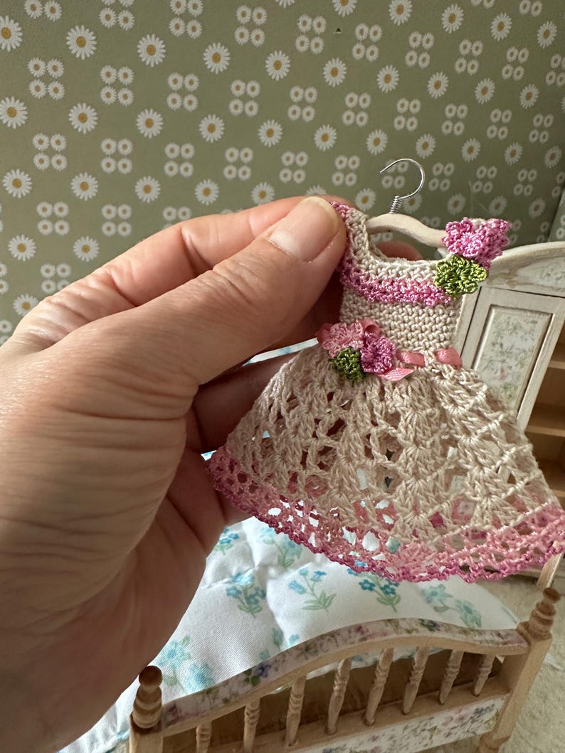 Dollhouse Miniature Dress, Crochet Miniature Crochet Dress Scale 1-1/12 ...