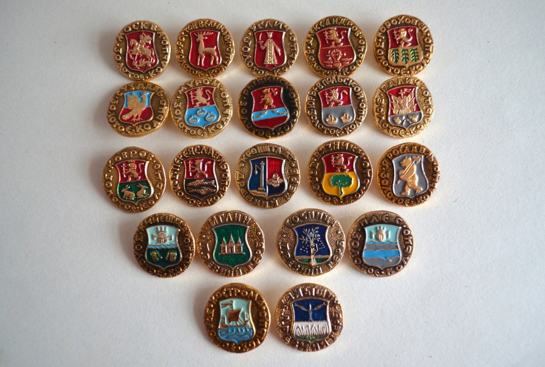 Soviet Town Emblems Pins / Soviet Coat of Arms Pins / Vintage Soviet ...