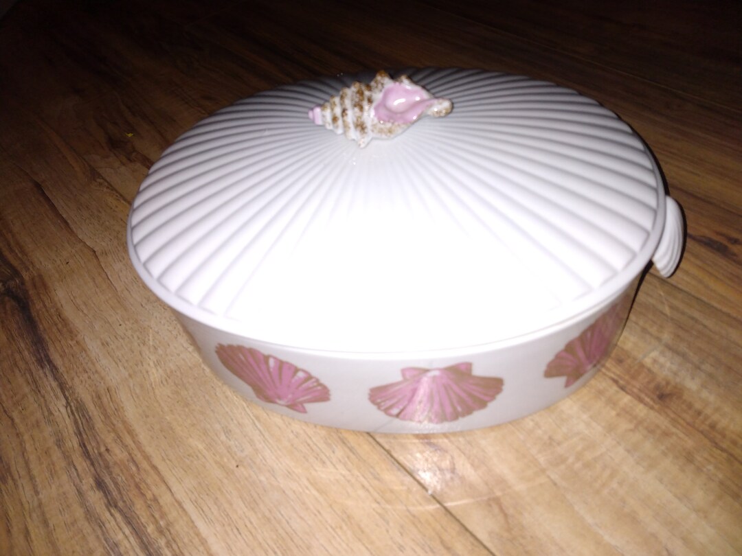 Vintage Shell Design Casserole Dish - Etsy