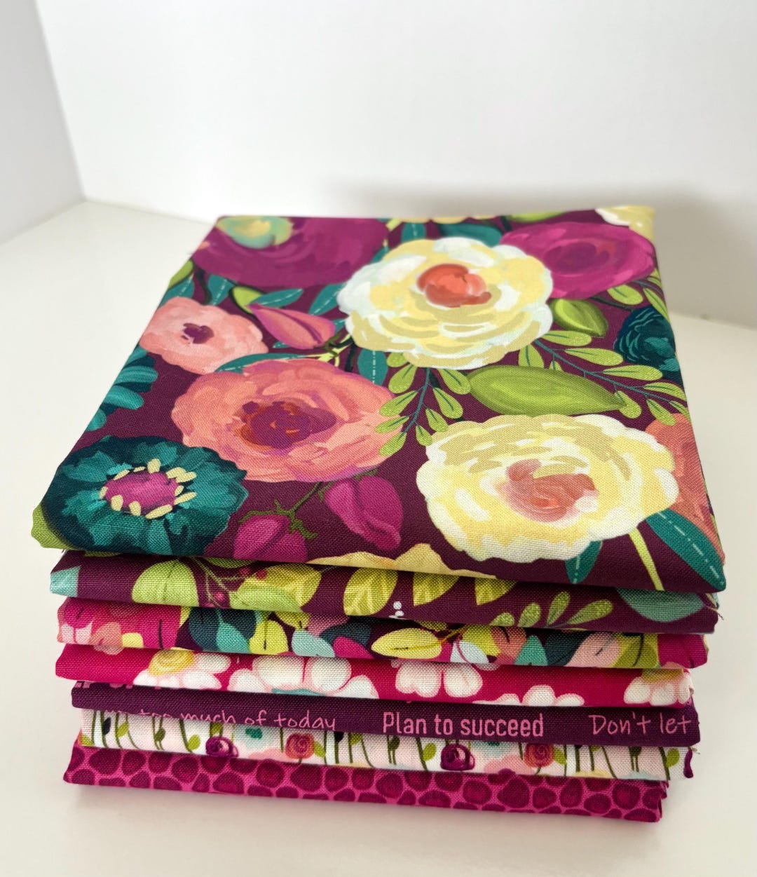 Floral Fabric Bundle: Riley Blake "fragrant Fields" Maroon Cotton (1/2 ...