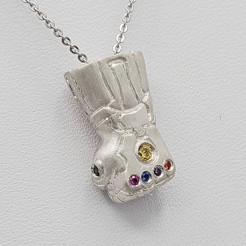 Necklace Thanos - Etsy