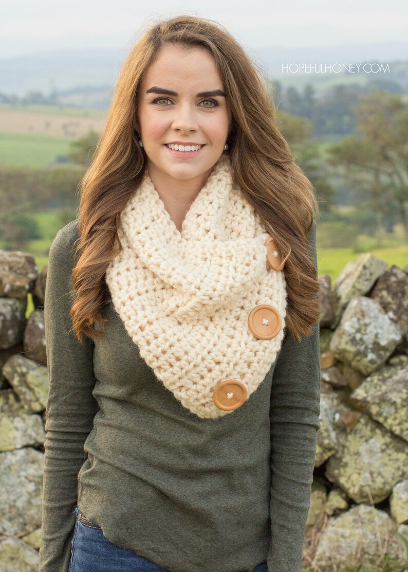 CROCHET PATTERN Basic Chunky Button Scarf - Etsy Australia