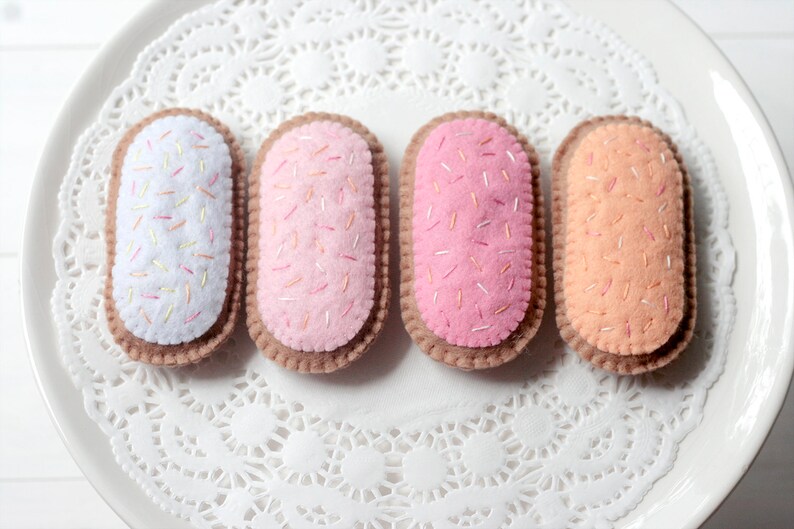 Felt Food: Honey Gingerbread Iced Biscuits, Pretend Play Bakery - Etsy
