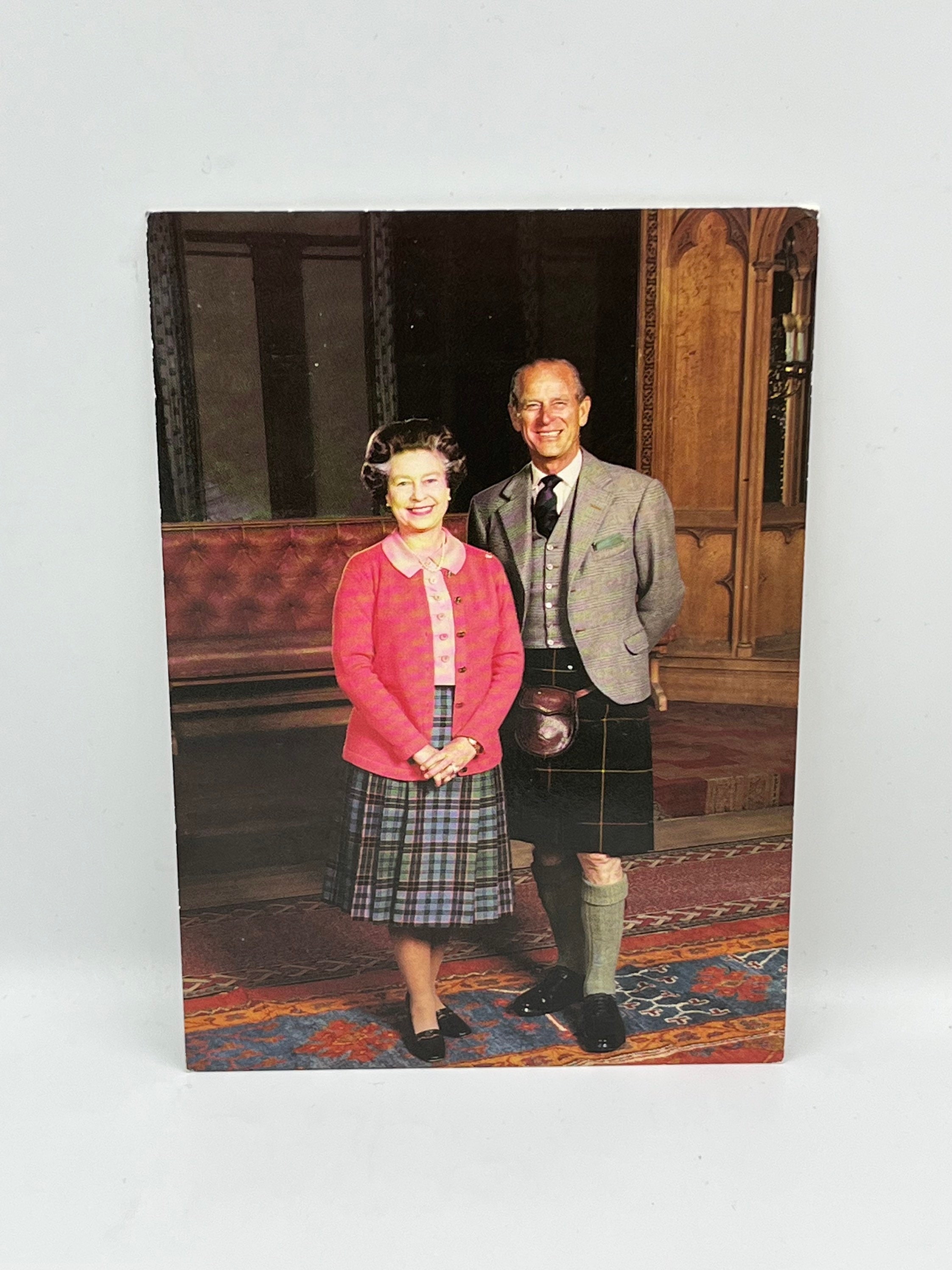 TRH Queen Elizabeth II and Prince Phillip Set of 3 Postcards - Etsy