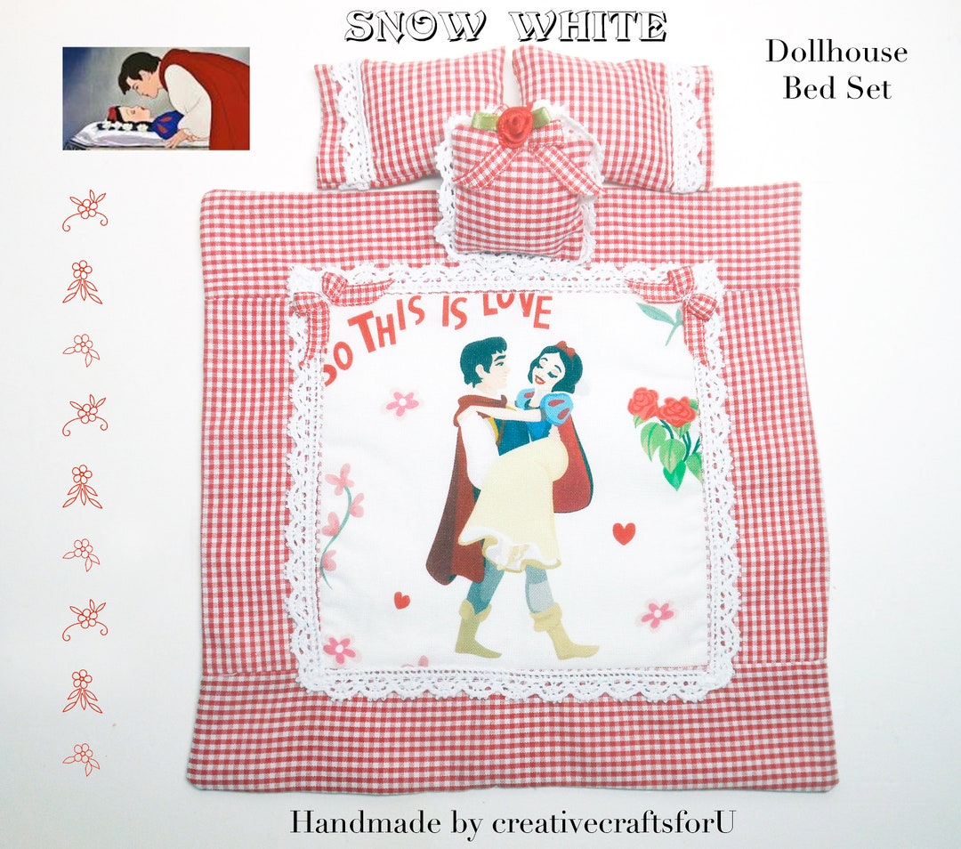 Dollhouse Snow White Bed Set, 3 Pillows, Snow White, Prince, Pretty ...