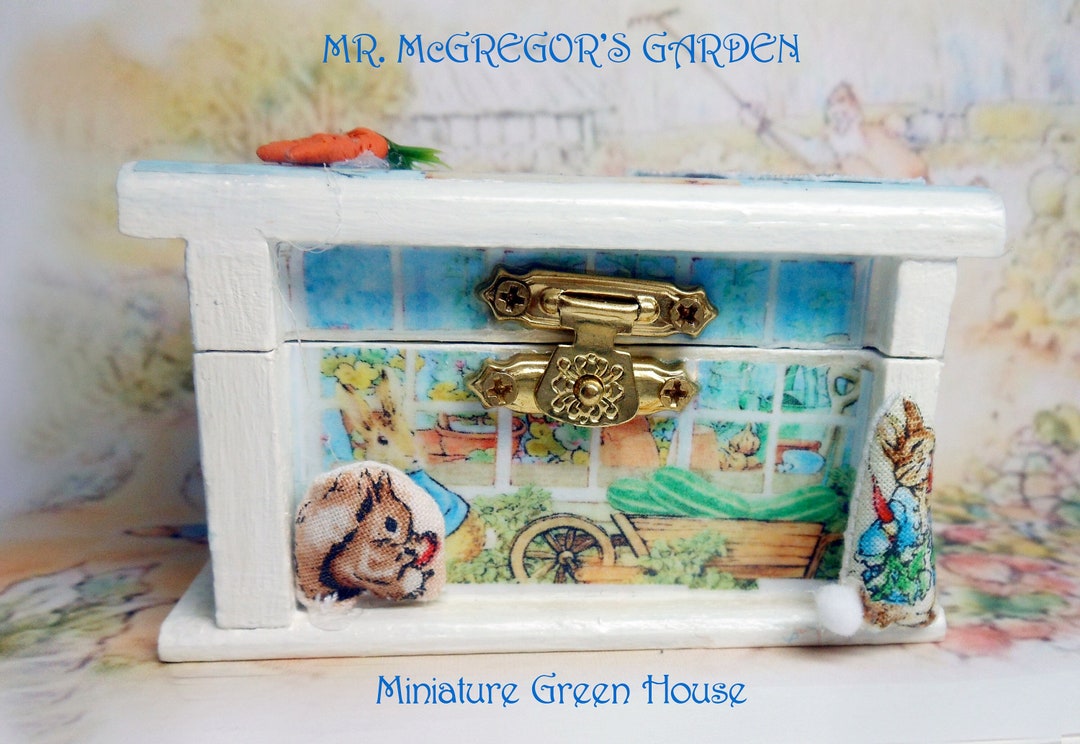 Peter Rabbit Miniature, Greenhouse Trunk, Mr. Mcgregor's Garden, With 3 ...