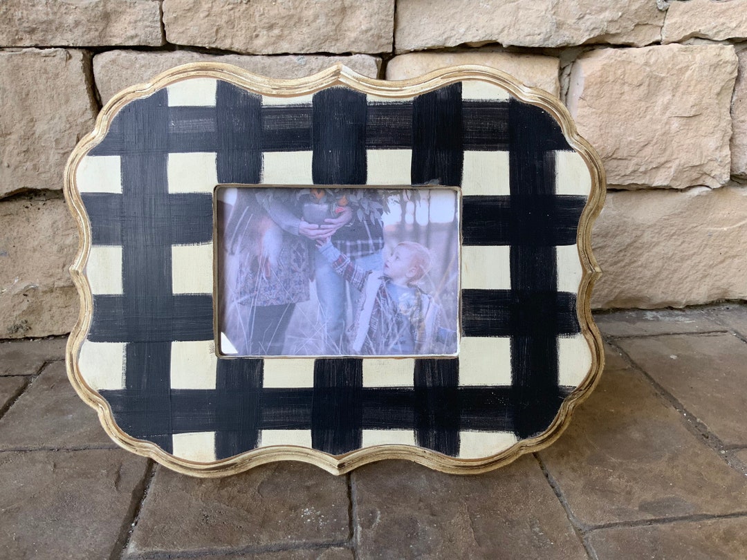 Hand Painted Buffalo Check Frame: Farmhouse 5x7 Photo Display - Etsy
