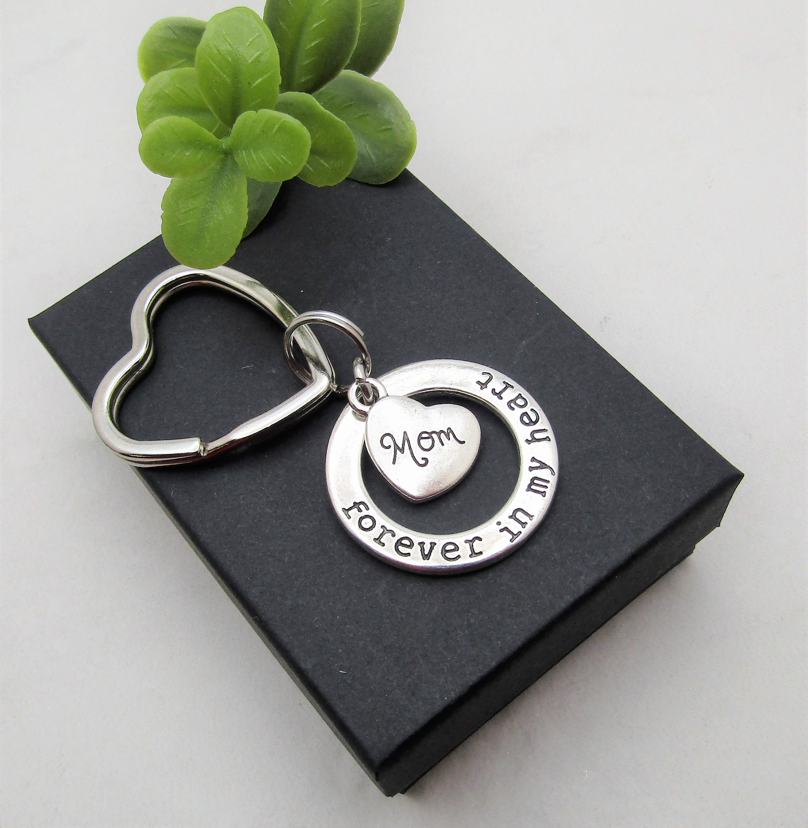 REMEMBRANCE KEYCHAIN - Loss of Loved One - "forever in My Heart" - Mom ...