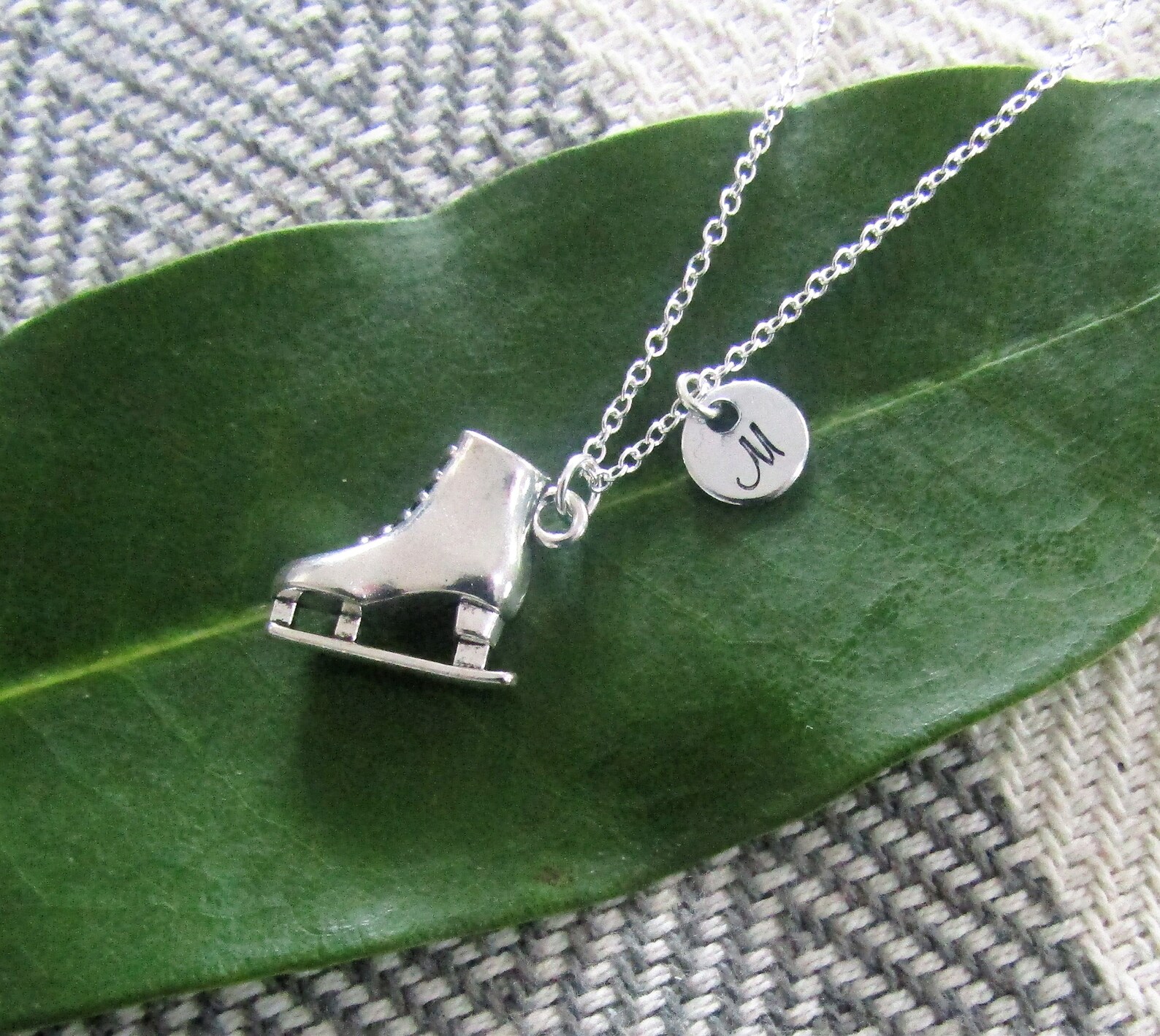 3D ICE SKATE NECKLACE in silver tone personalized with initial | Etsy
