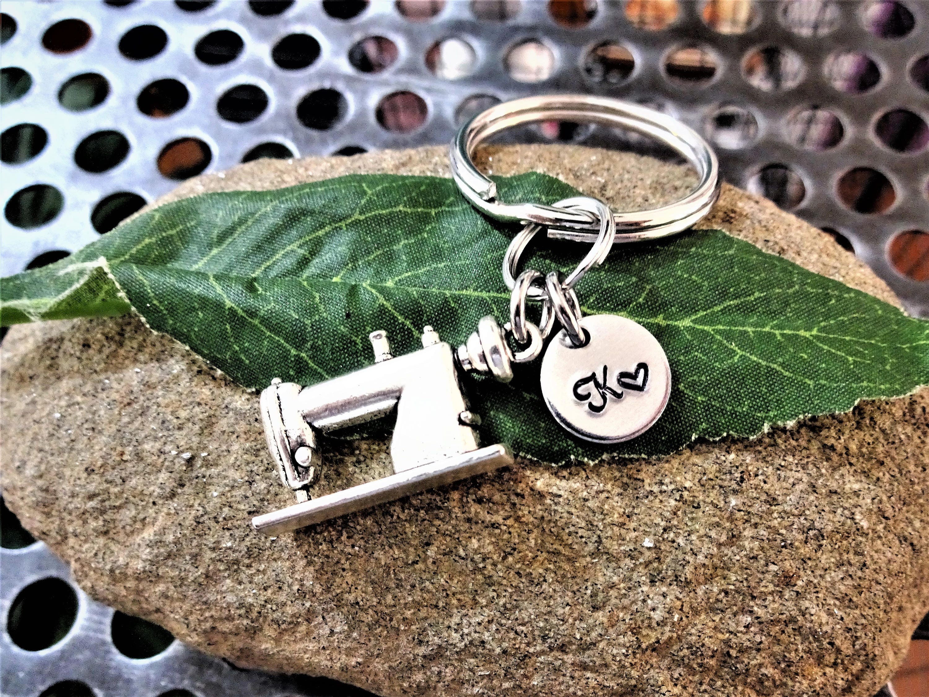3D SEWING MACHINE KEYCHAIN Personalized With Initial Charm - Sew Gift ...