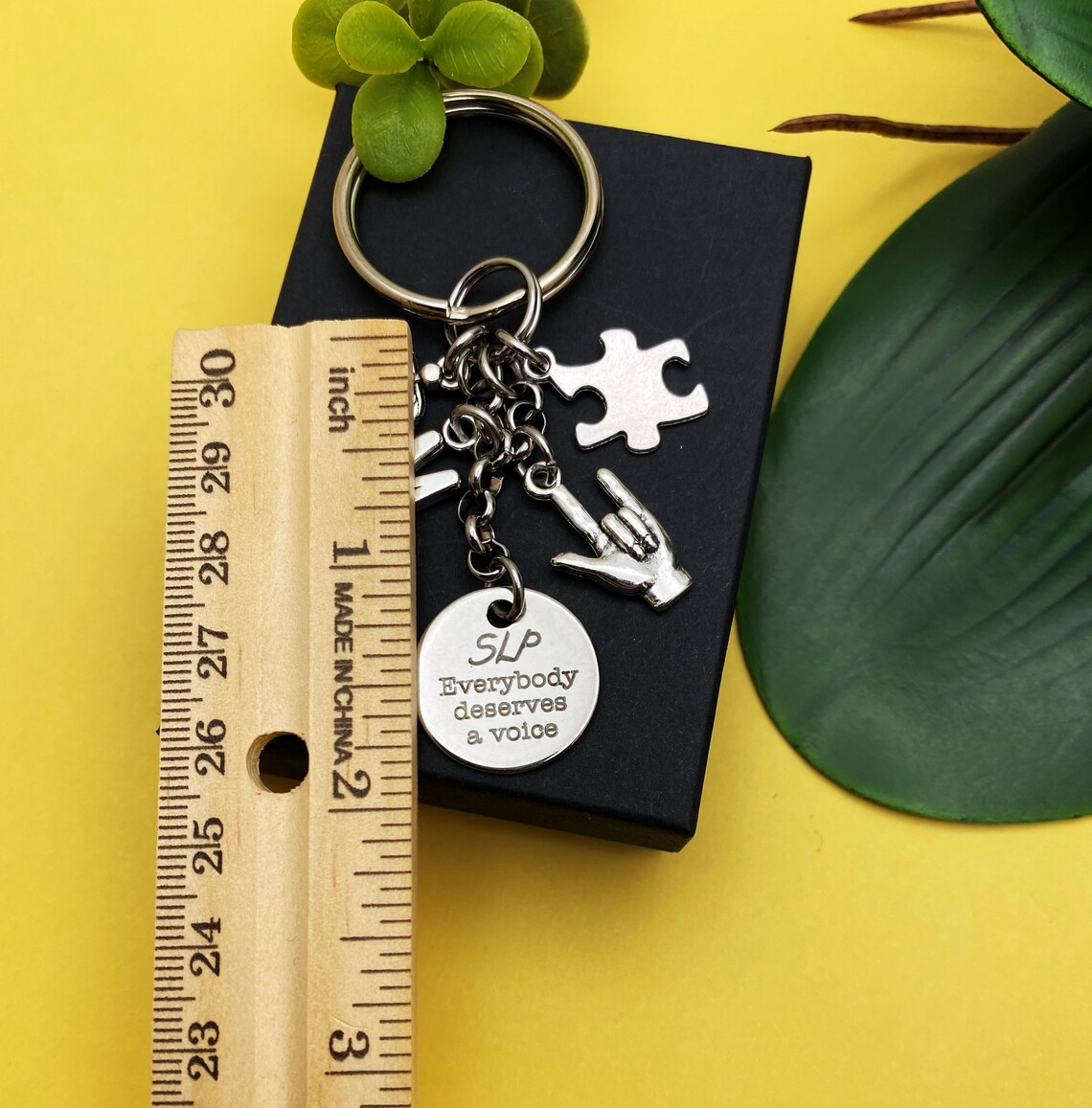 SLP SPEECH THERAPIST Keychain Speech Language Pathologist "everybody ...