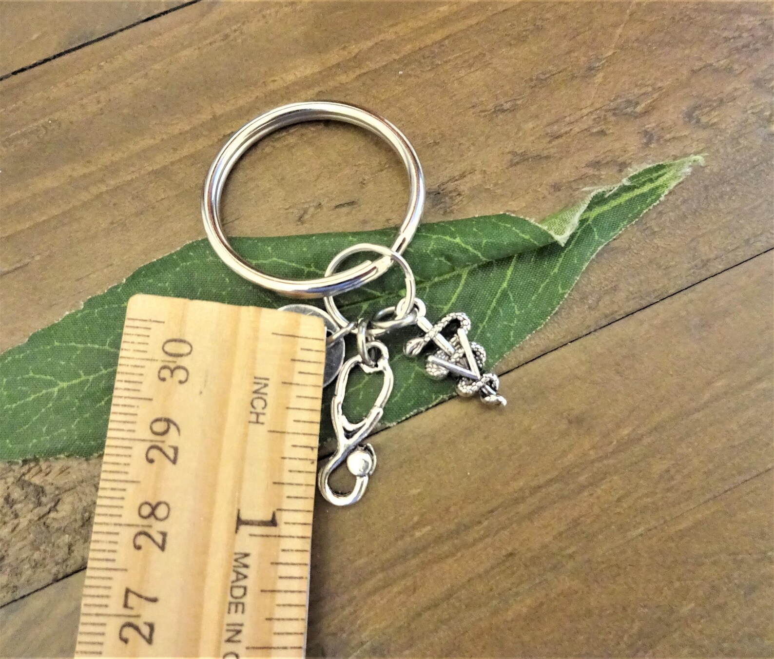 VETERINARIAN VET KEYCHAIN Paw & Stethoscope Personalized With - Etsy