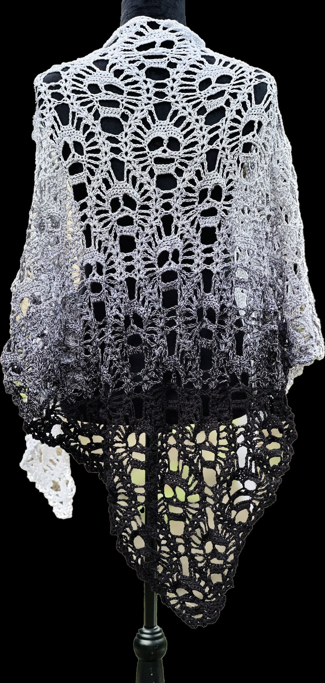 Lost Souls Shawl, Hand Crocheted Skull Shawl, Sugar Skull Shawl ...