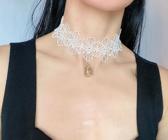 Delicate White Lace Choker Necklace Vintage Gold Pearl Charm - Etsy