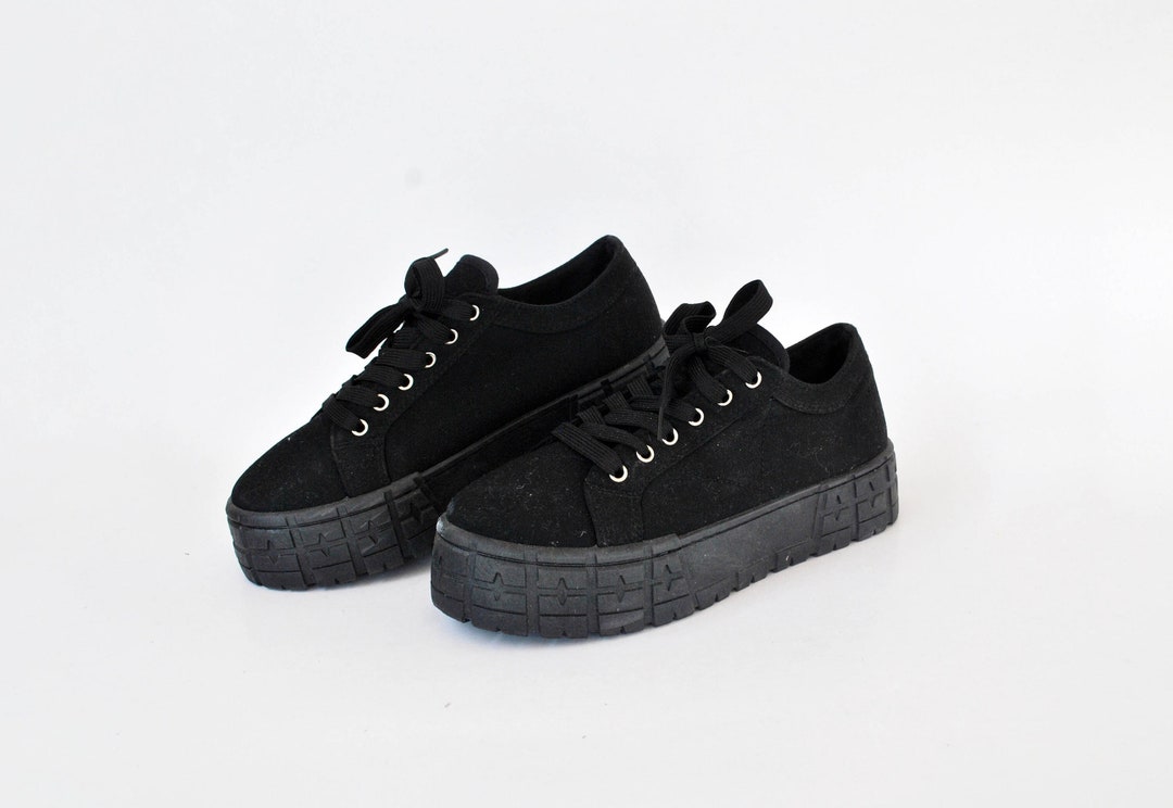 Black Canvas Shoes Summer Shoes High Tops Sneakers Womens Vintage Size ...