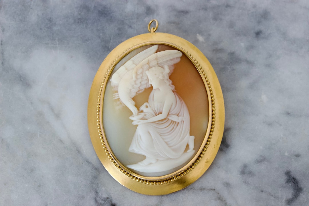Hebe Feeds the Eagle of Zeus, Large Antique Cameo Pendant / Brooch, 10k ...