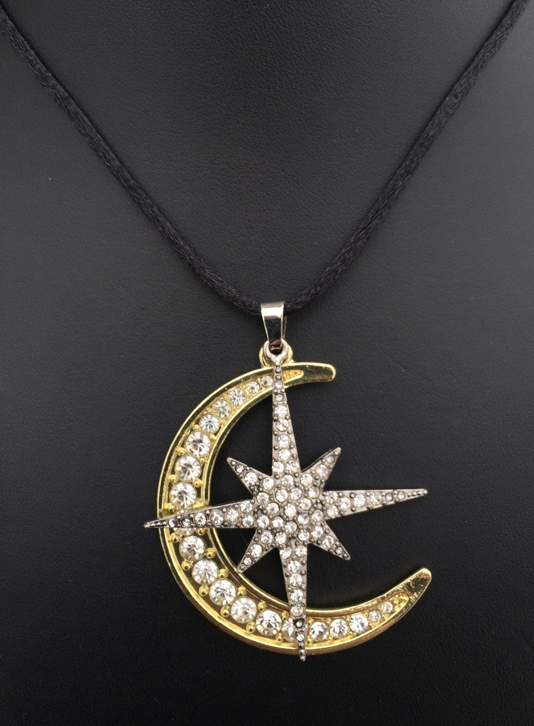 Moon & Star Necklace - Etsy