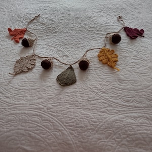 Hand Knit Fall Garland: Leaves & Acorns, Autumn Decor - Etsy