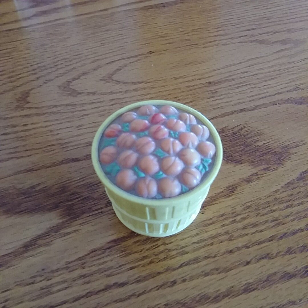 Vintage Avon Pretty Peach Sachet (empty) - Etsy