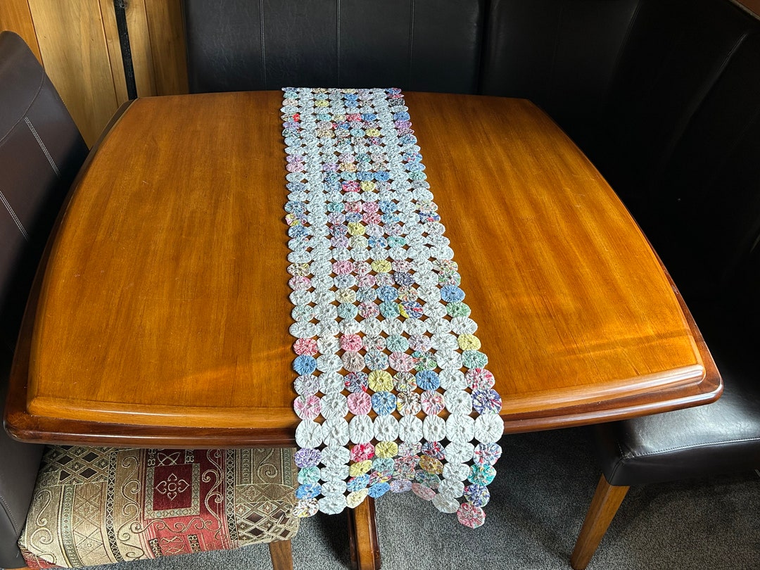 Cottage Core Vintage Fabric Yo-yo Table Runner/couch Doily - Etsy