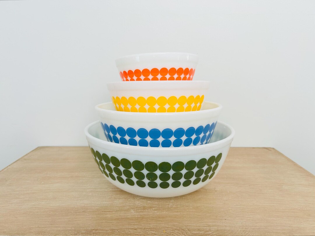 Vintage Pyrex Polka Dot Mixing Bowl Set #401, 402, 403, 404 - as is ...