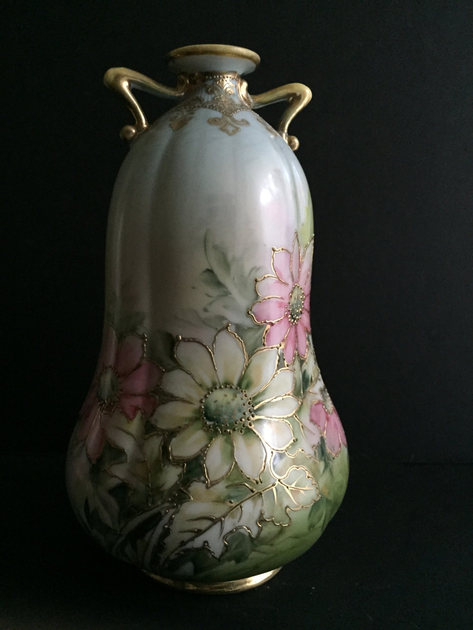 ANTIQUE NIPPON "pear" Shape Vase Hand Painted Flowers With Gold Moriage ...