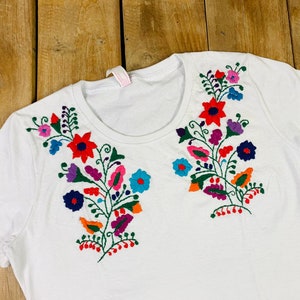 Hand Embroidered Bohemian Womans Mexican T-shirt -tracitionaly Inspired ...