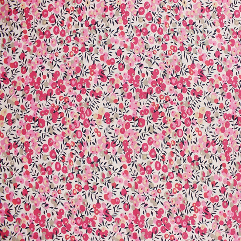 100% Cotton Poplin Fabric Large Berries Berry Fruit Food - Etsy