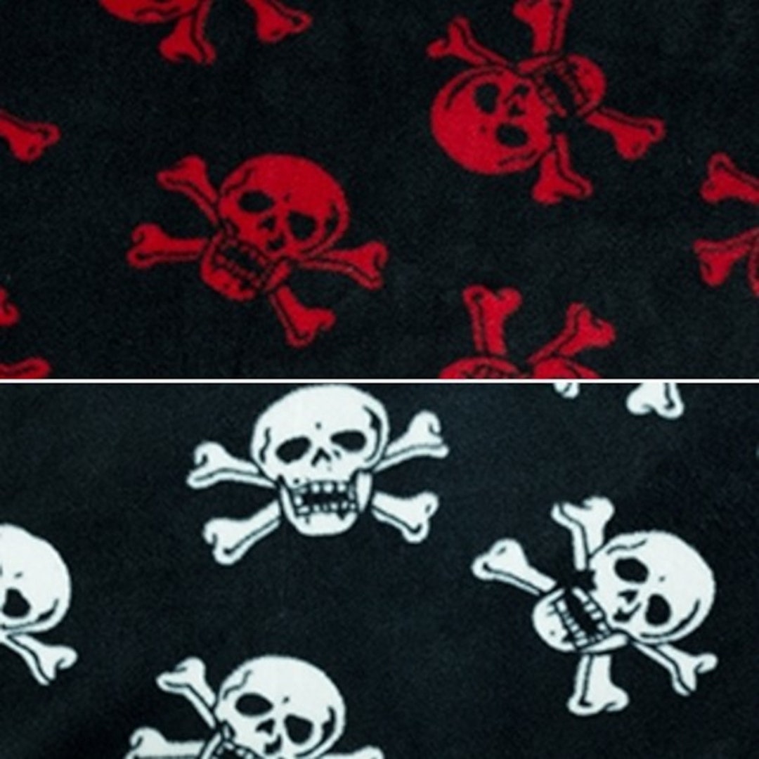 Skull and Crossbones Pirate Polar Fleece Anti Pil Fabric 150cm Wide ...