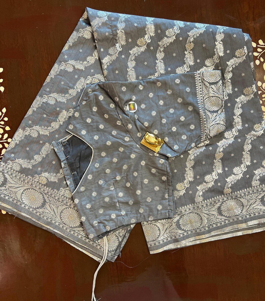 Pure Handloom Moonga Softsilk Saree With Unique and Rare Gold/silver Zari Weaving All Over With ...