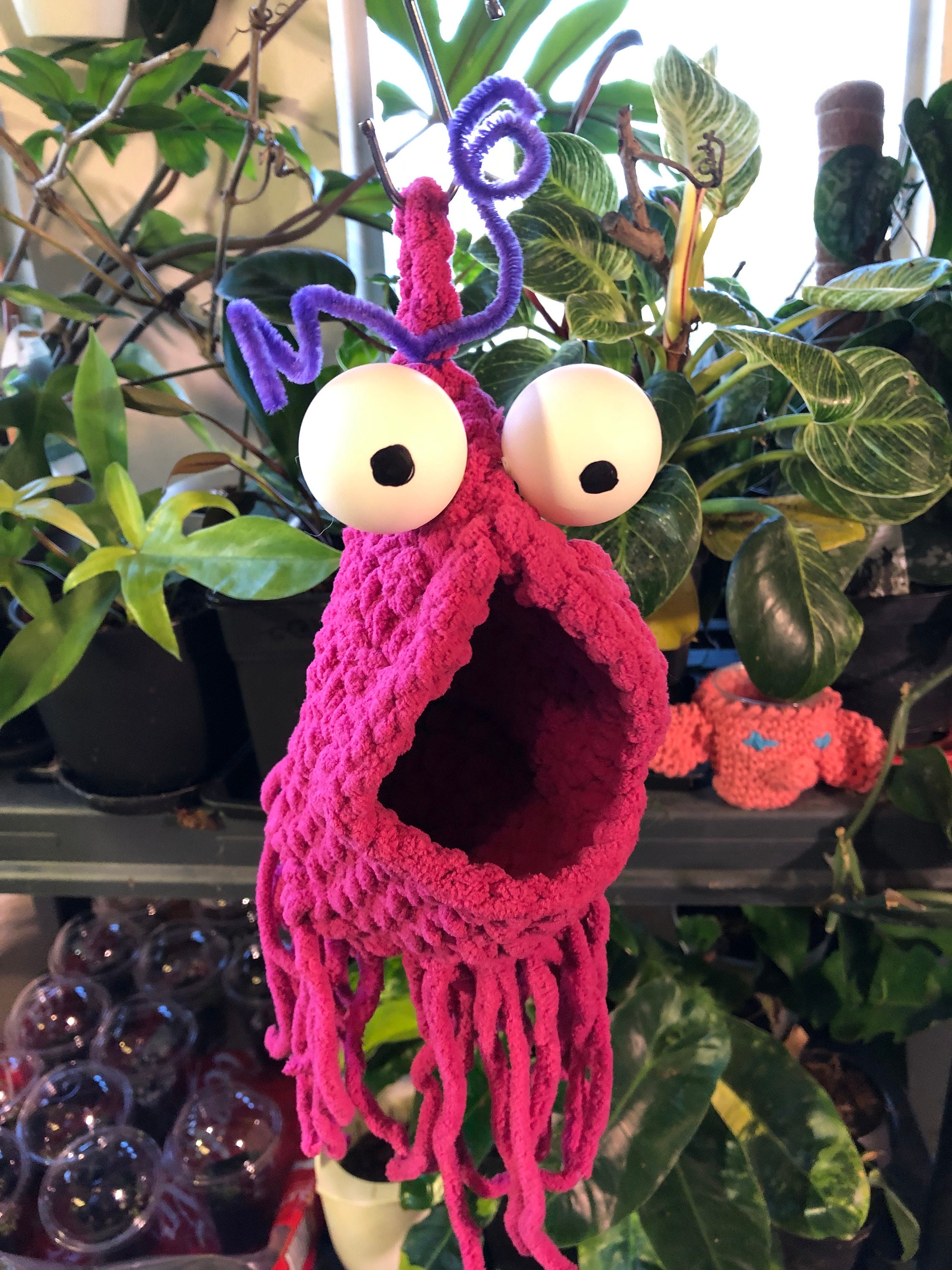 Crochet Pattern Yip Yip Monster Alien Crochet Hanging Basket, Amigurumi Plant Holder, Potted ...