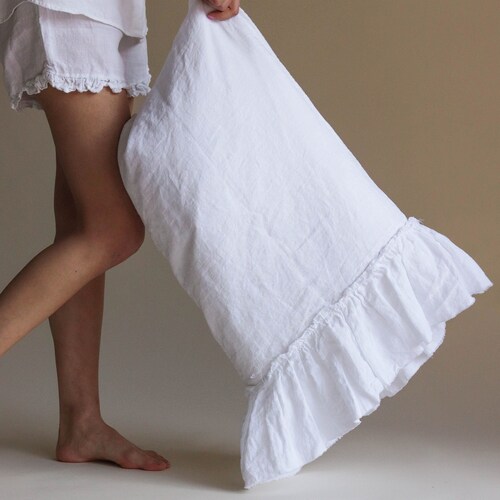 Ruffled Linen Pillowcases / Linen Pillow Case With Ruffle / - Etsy Ruffled Linen Pillowcases / Linen Pillow Case With Ruffle / - Etsy