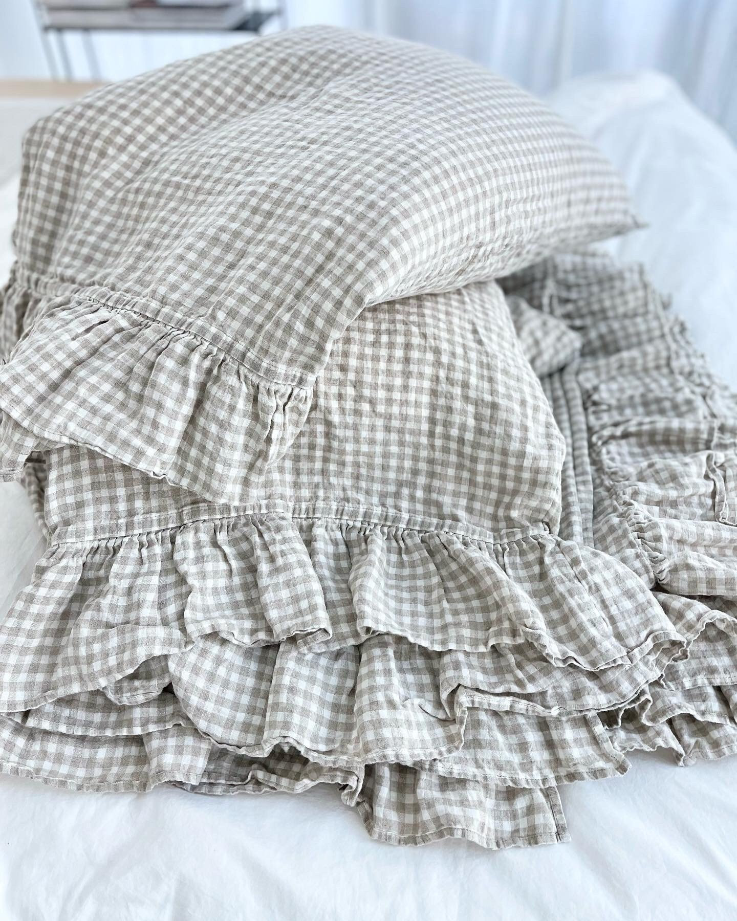 LINEN DUVET COVER . Shabby Chic Linen Ruffled Duvet Cover With Ruffles ...