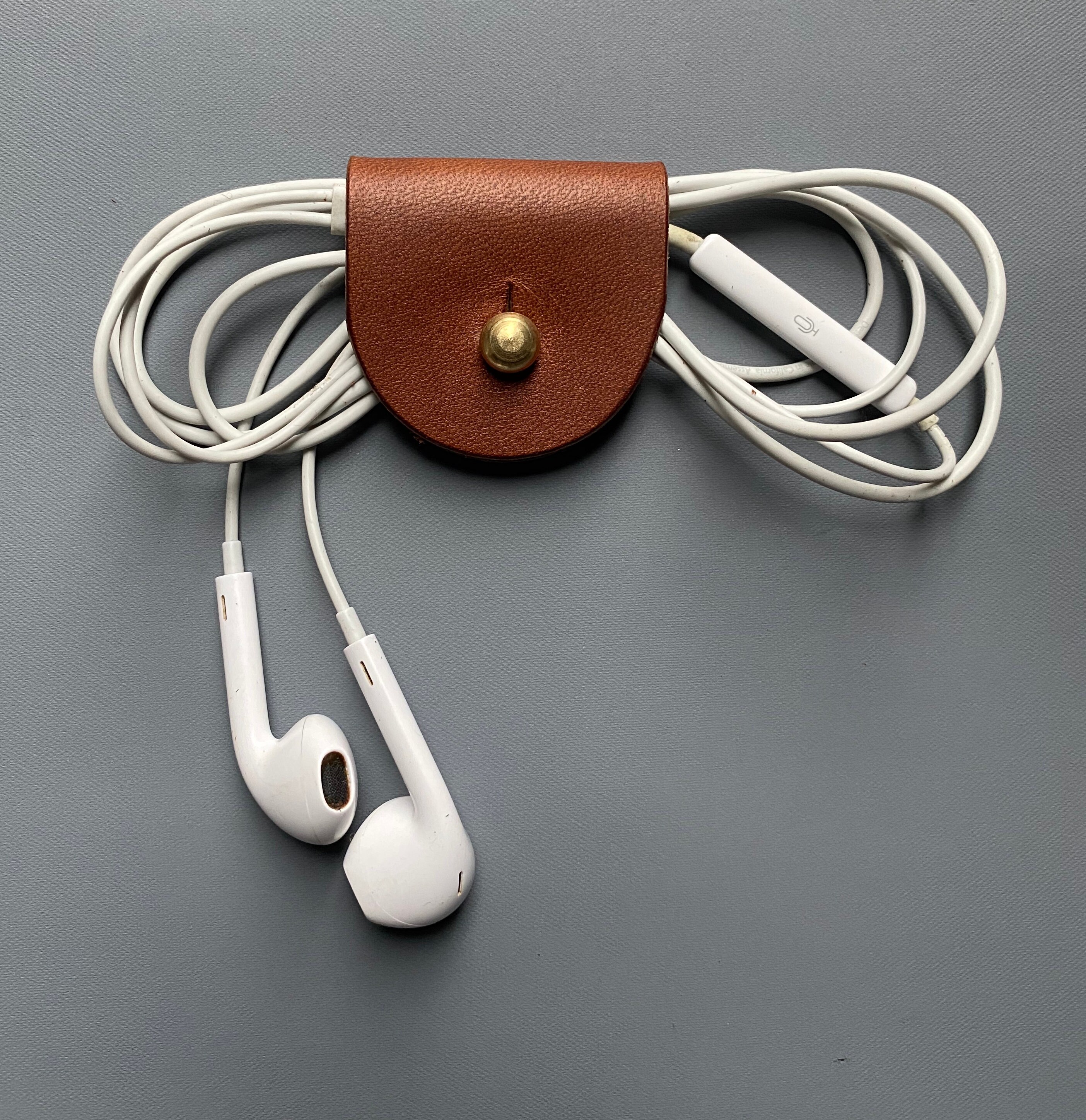 Audio Headphones & Stands handmade headphone holder Leather earbud case ...