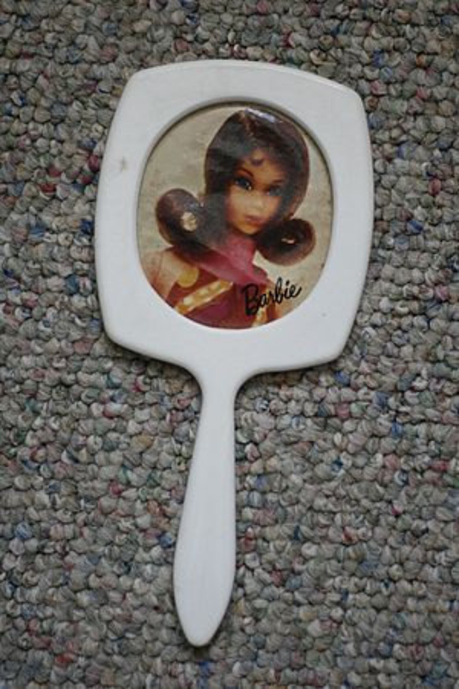 Barbie Mod Era Child's Hand Mirror, Barbie Projector PT Night Light ...