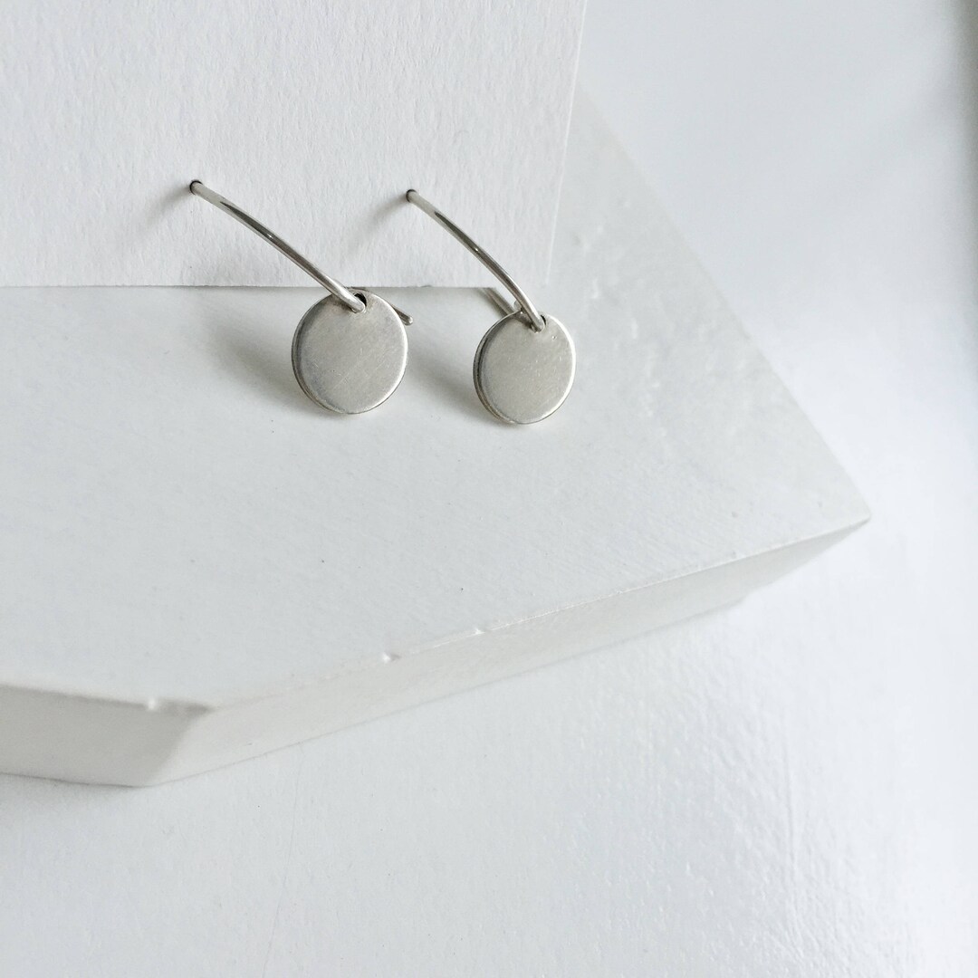 Tiny Disc Earrings/ Dainty Dot Earrings/ Small Disc Earrings/ Silver ...