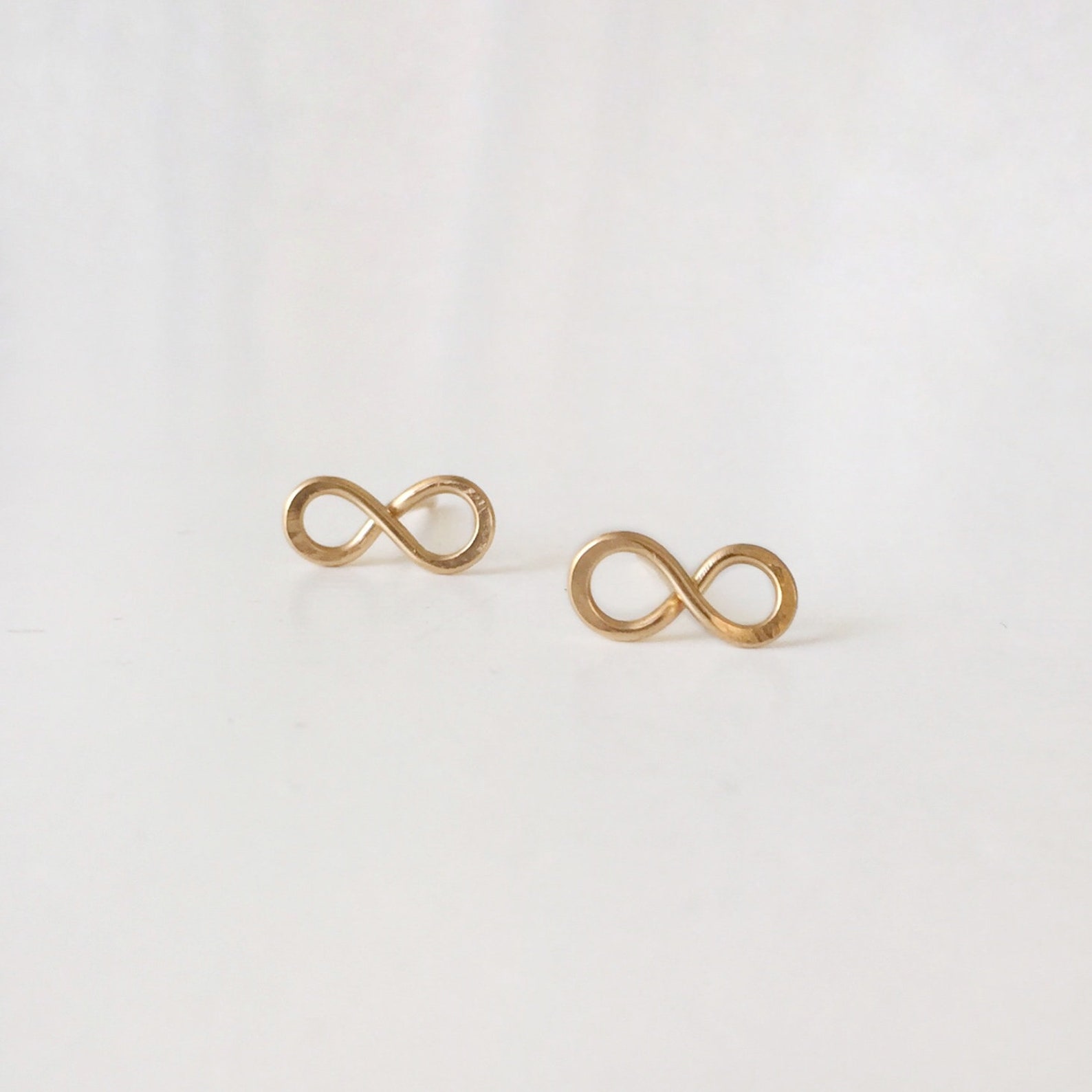 Simple Gold Earrings / Minimalist Gold Earrings / Bridesmaids - Etsy