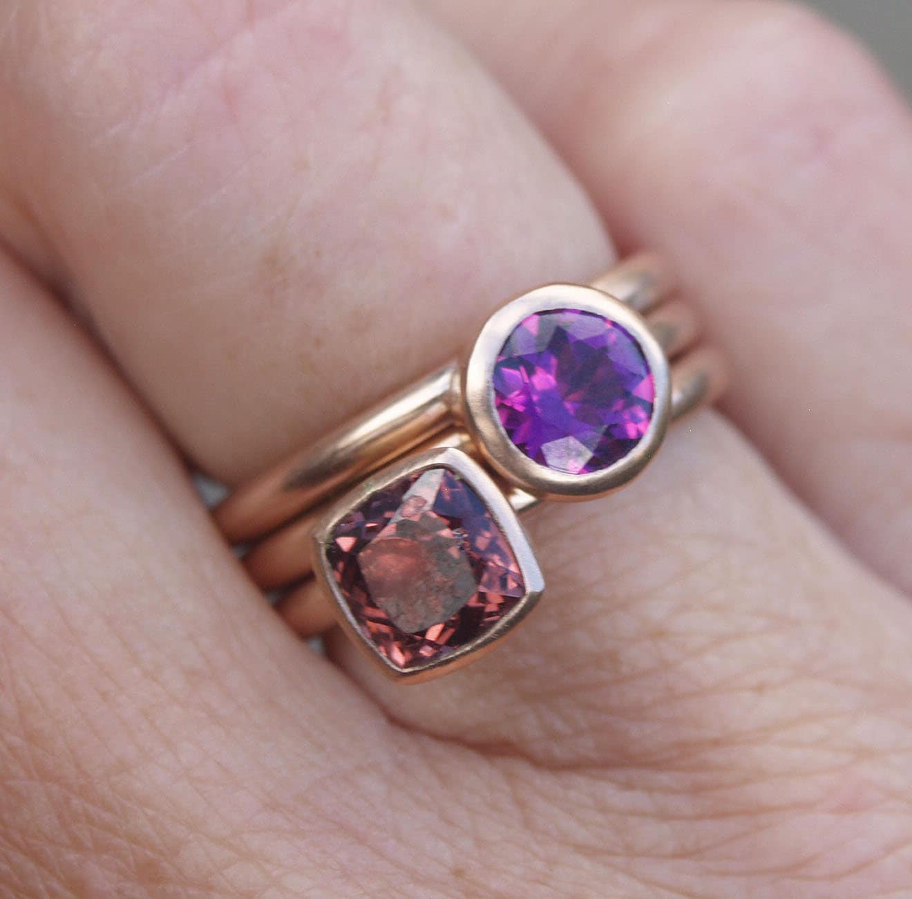 Rose Gold Set of Garnet Stacking Rings | Etsy