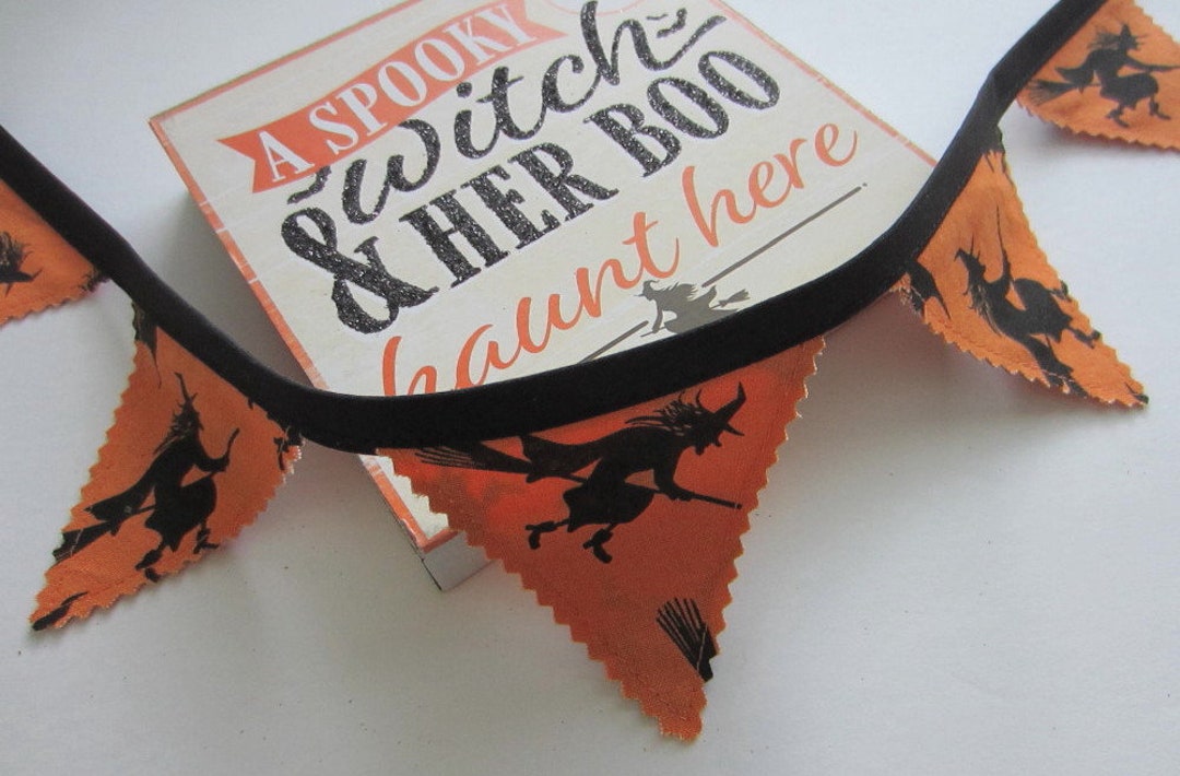 Halloween Banner - Mini Banner - Witches on Broomsticks - 5 Flag Mini ...
