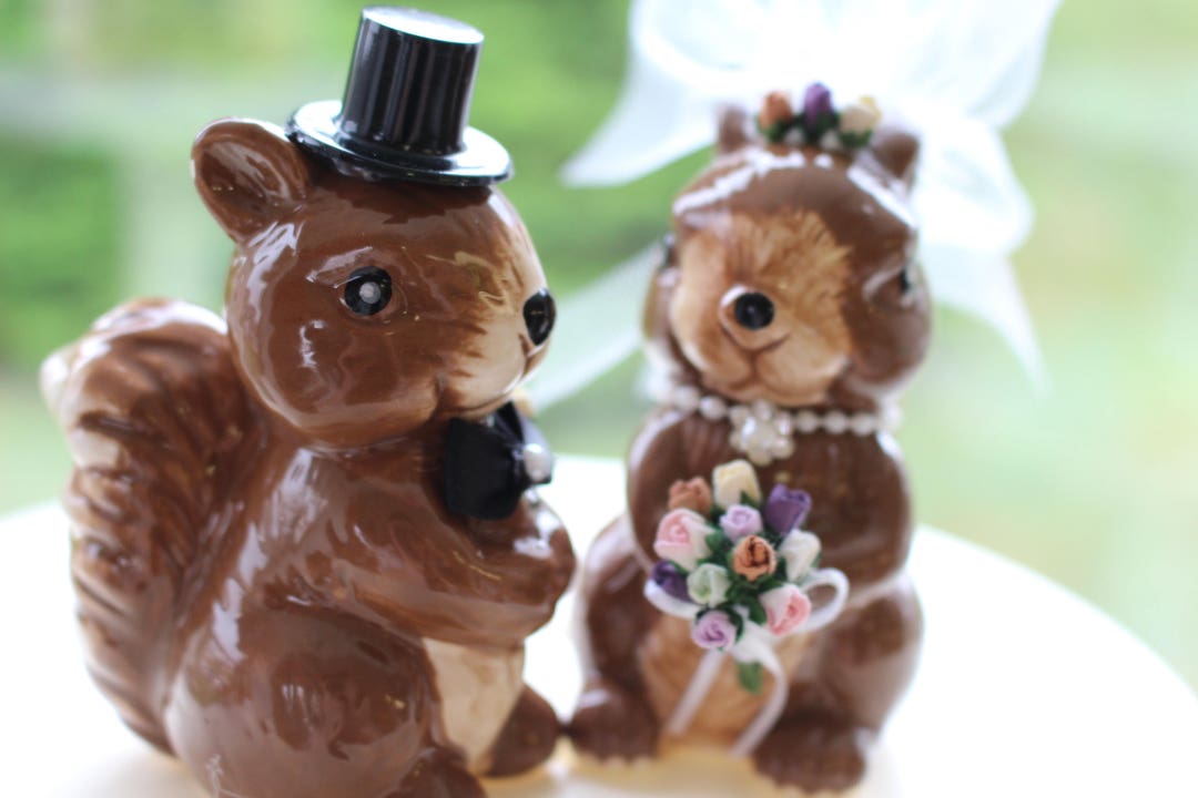 Fall Squirrels Bride & Groom Wedding Cake Top / Squirrel Wedding Top ...