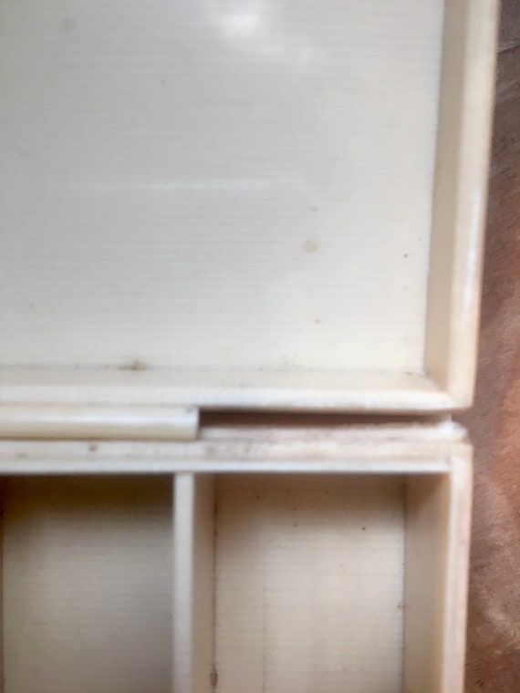 Antique celluloid box - Gem