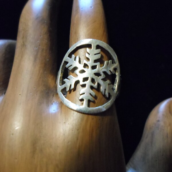 Snowflake Ring - Etsy