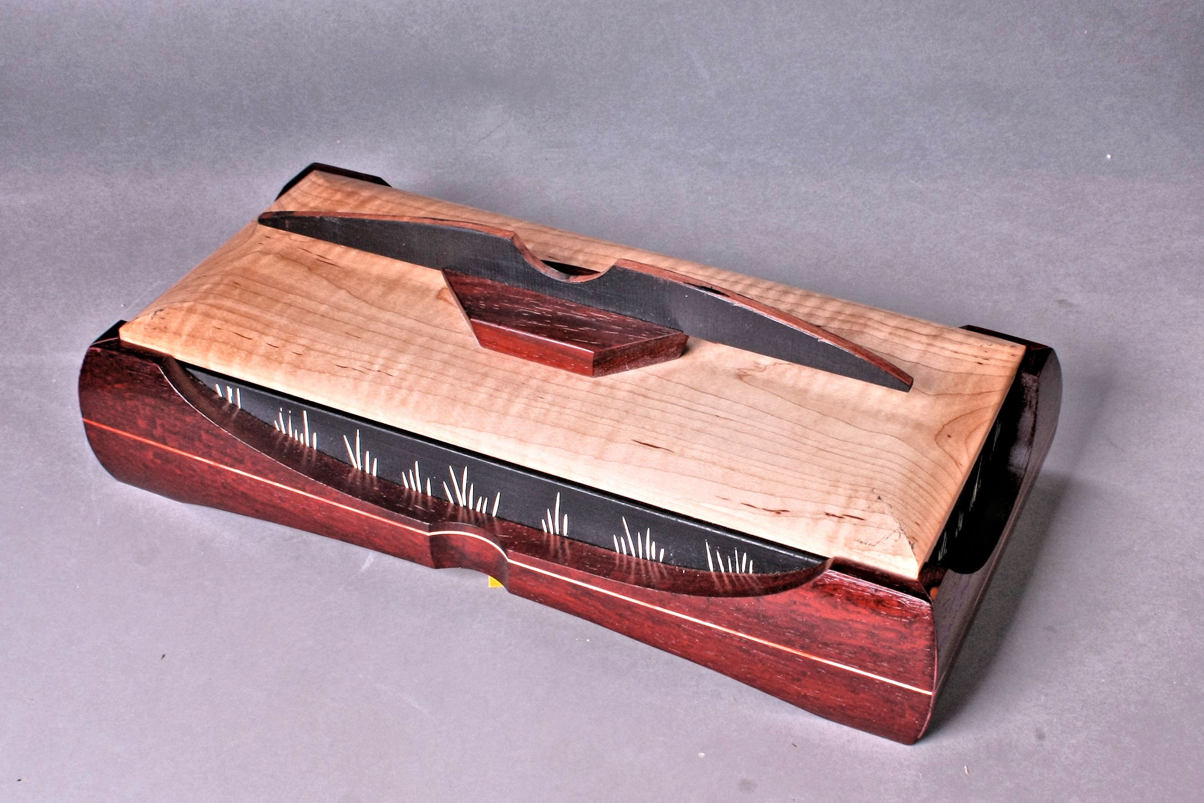 Contemporary Valet / Collectible Box Lgbwtm legant Bloodwood & Tiger ...