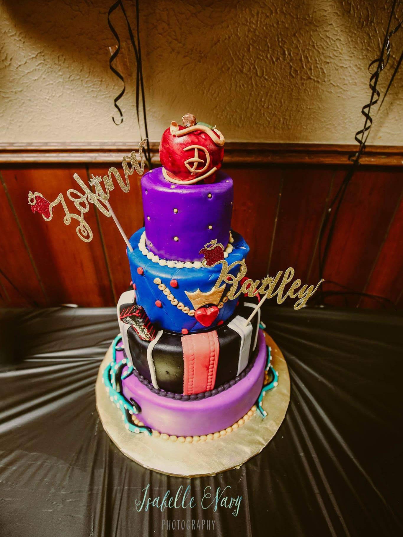 PERSONALIZED Descendants Inspired Name With Apple Symbol - Etsy