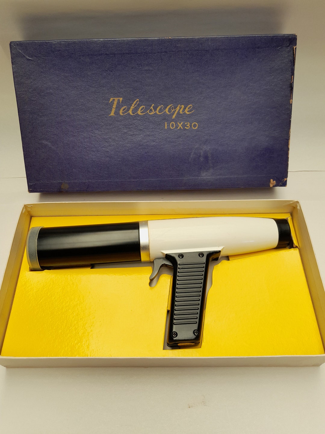 Vintage Trigger Focus Pistol Telescope With Original Box Telescope ...